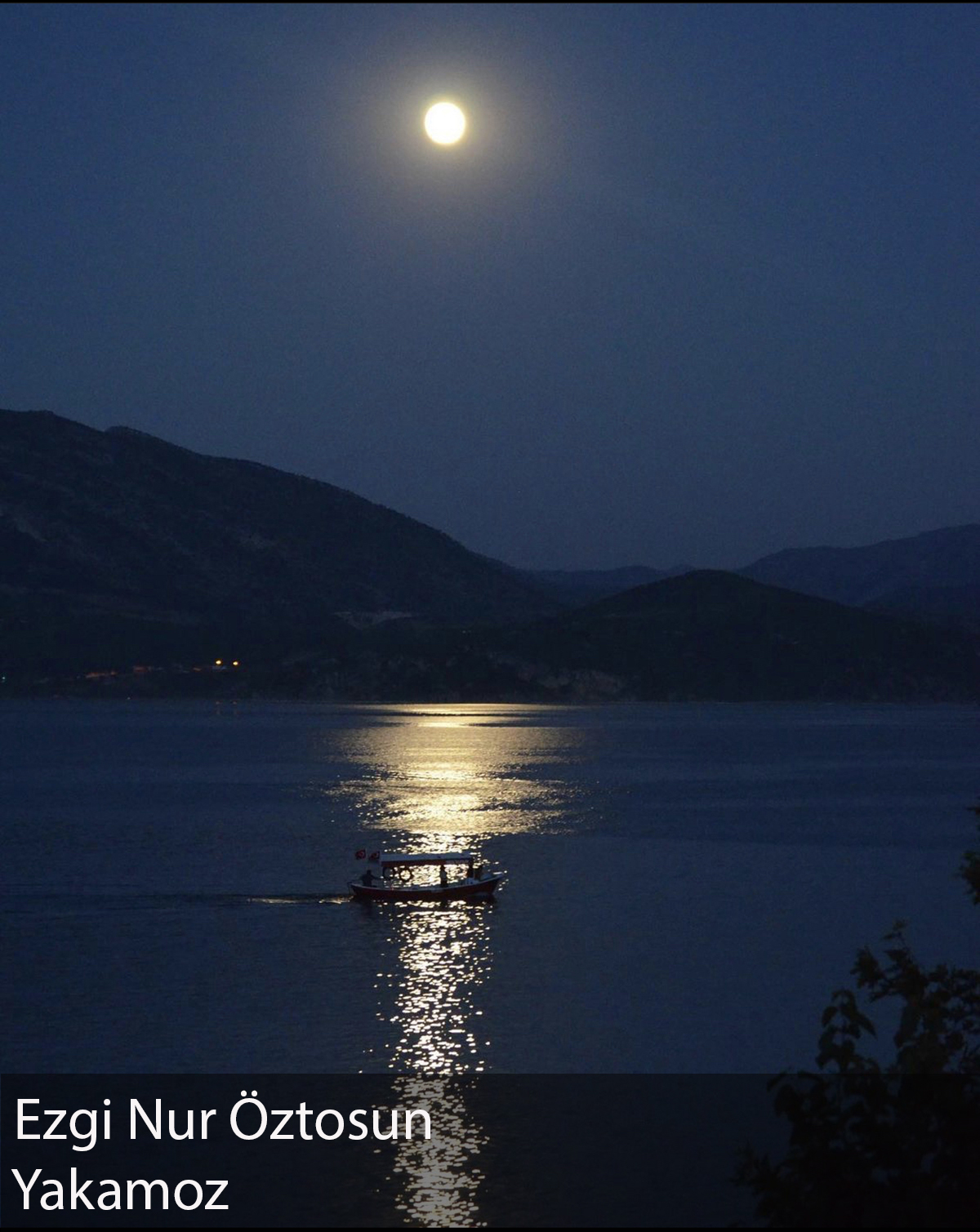Ayın En Beğenilen Fotoğrafları: “Ay”